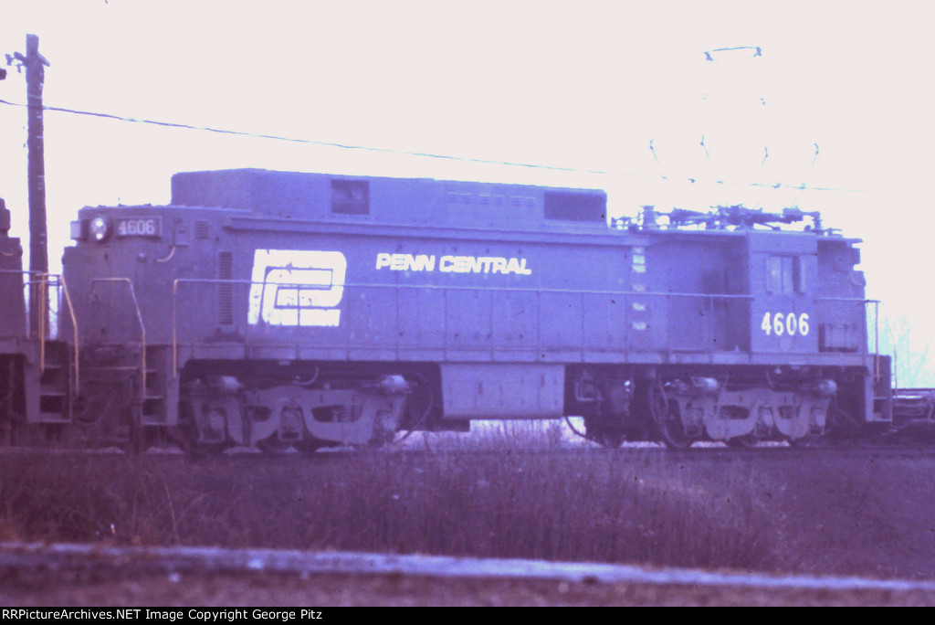 Penn Central E33 4606
